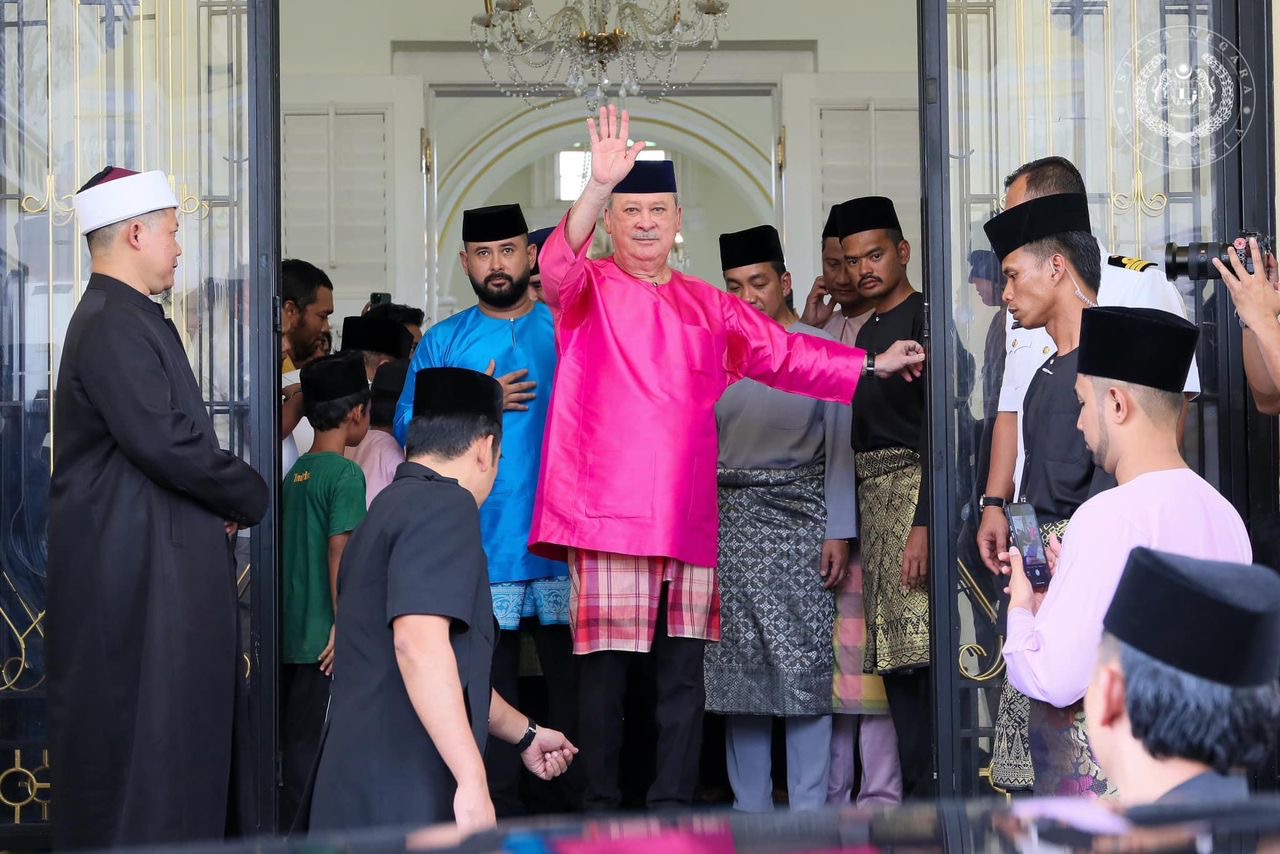 Agong sumbang 25,000 kampit beras kepada asnaf di KL
