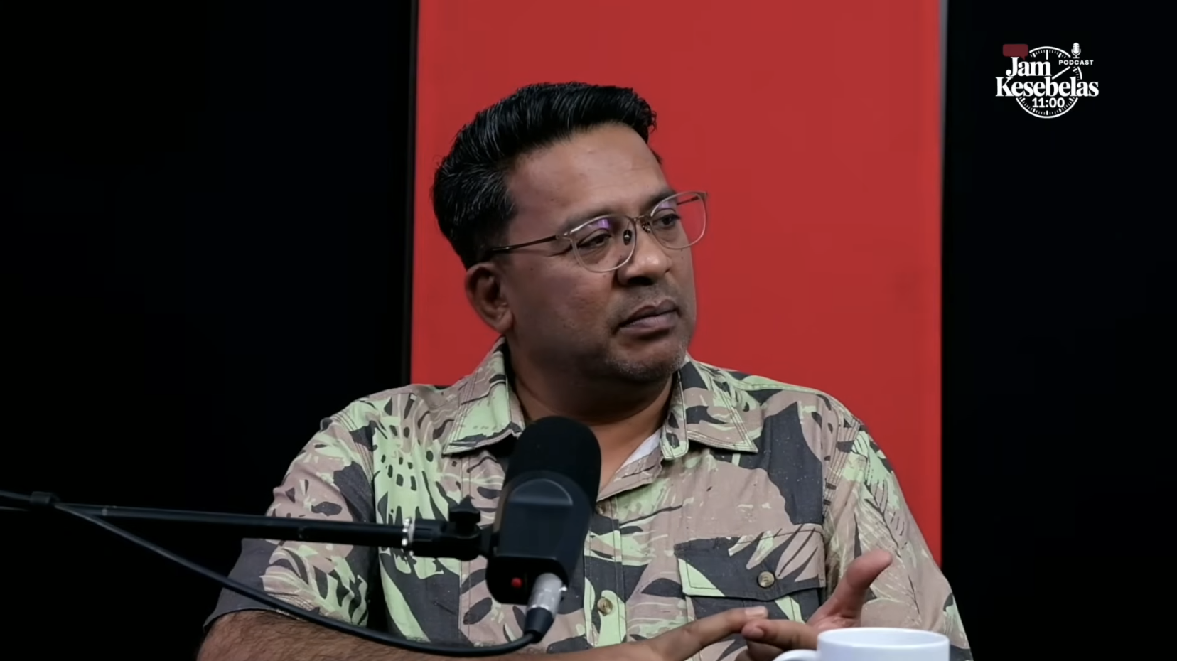 Nama Jho Low, Nik Faisal tiada dalam orang diburu Interpol?