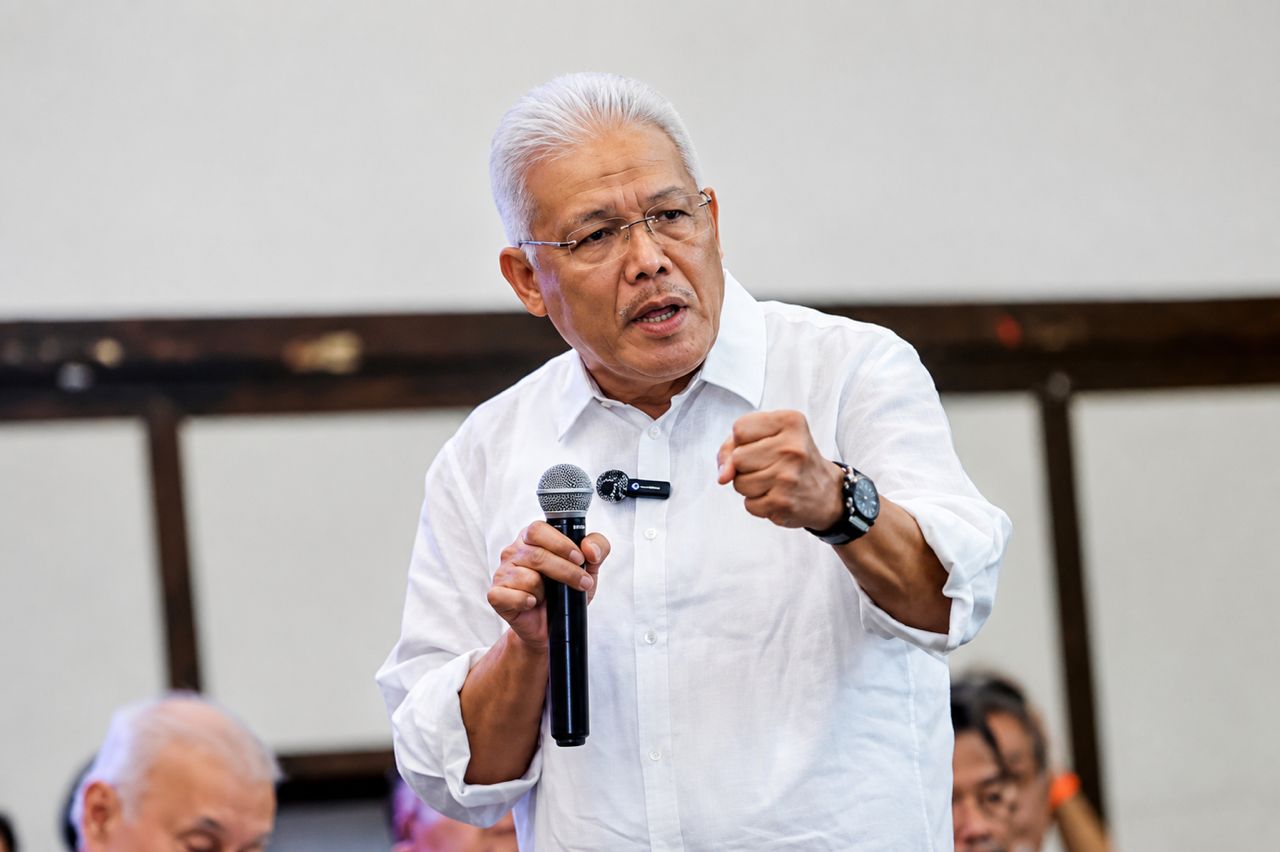 Tidak wajar pengumuman kedudukan parti Hamzah Zainuddin dibuat oleh ...
